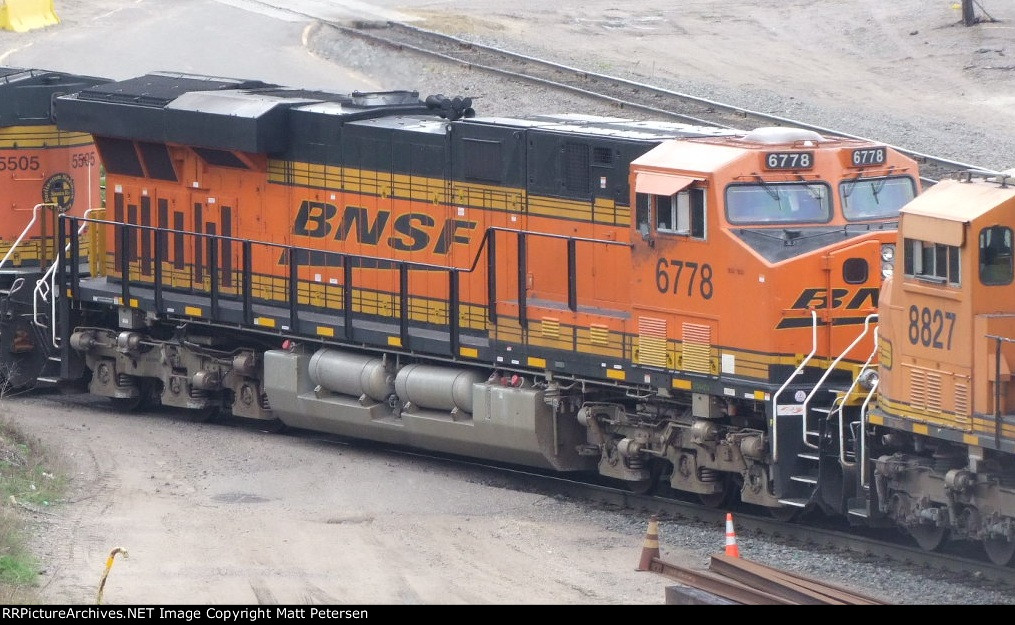 BNSF 6778